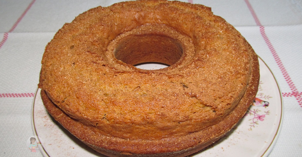Bolo Antigo Caseiro e Fofinho (Receita Tradicional que Nunca Falha)